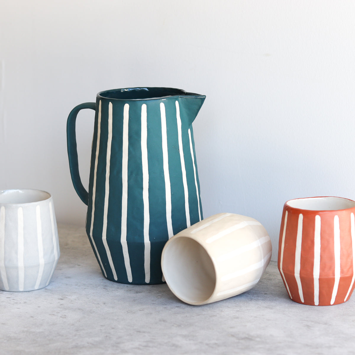 Pitchers – Elizabeth Benotti Ceramics